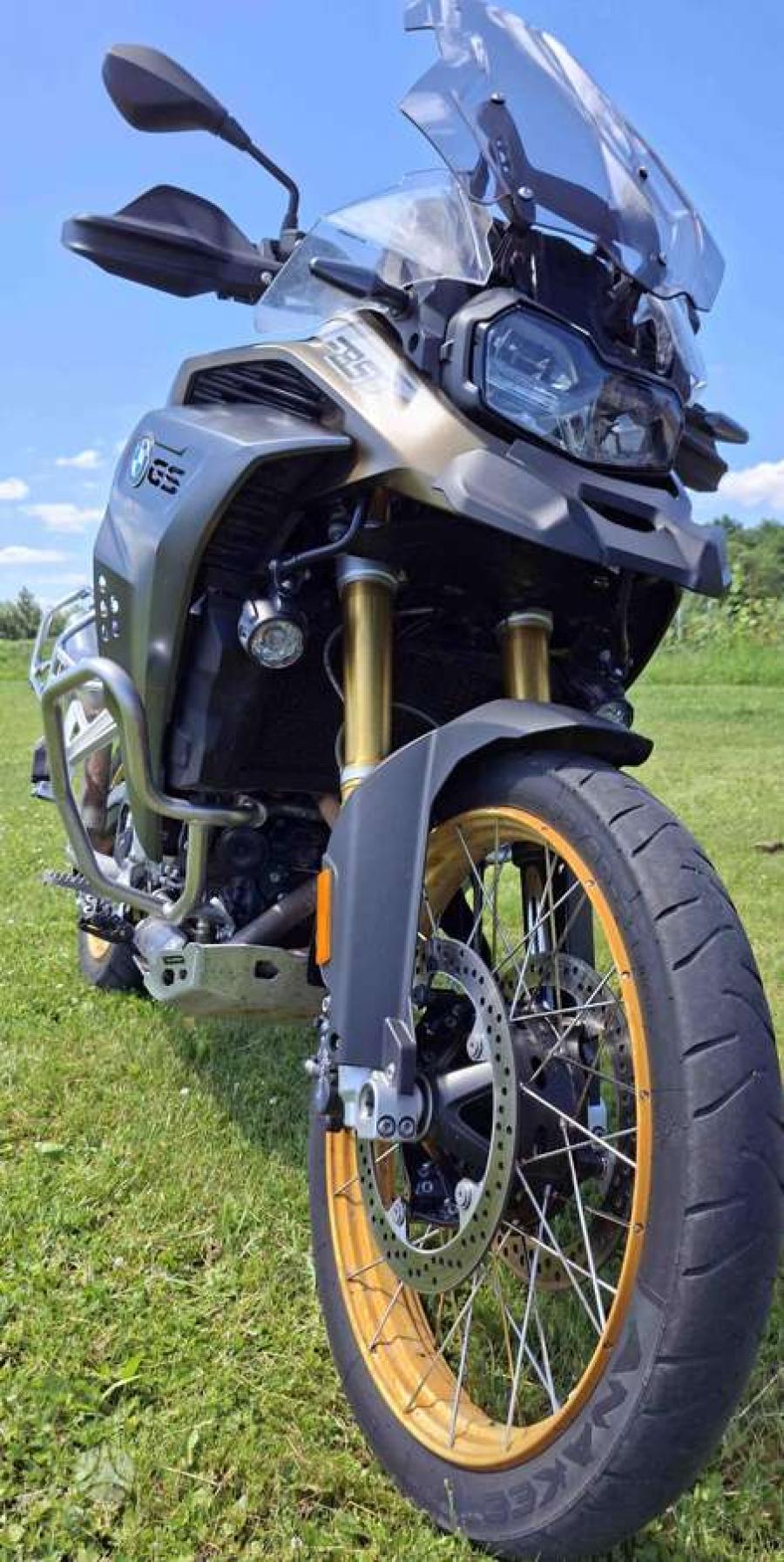 Green BMW F 850GS Adventure 2023 in Kupiskis, with an engine capacity of 0.85 L and mileage of 35 thousand km for 12000 €, photo 4 on AUTOMOTO.COM.LV