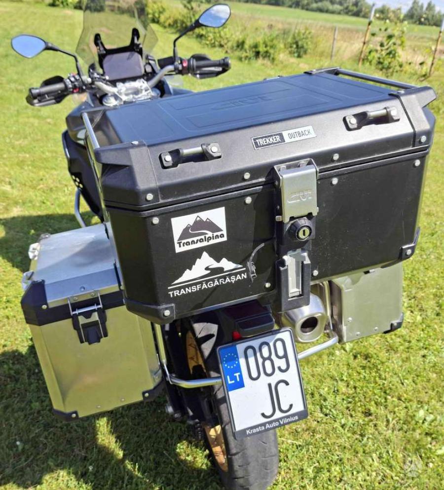 Green BMW F 850GS Adventure 2023 in Kupiskis, with an engine capacity of 0.85 L and mileage of 35 thousand km for 12000 €, photo 13 on AUTOMOTO.COM.LV