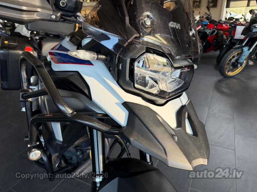 White BMW F 850GS Adventure 2018 in Tallinn, with an engine capacity of 0.85 L and mileage of 40 thousand km for 8490 €, photo 14 on AUTOMOTO.COM.LV