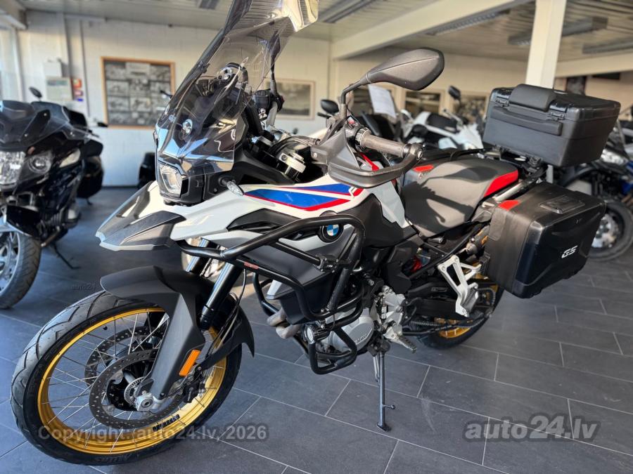 White BMW F 850GS Adventure 2018 in Tallinn, with an engine capacity of 0.85 L and mileage of 40 thousand km for 8490 €, photo 16 on AUTOMOTO.COM.LV