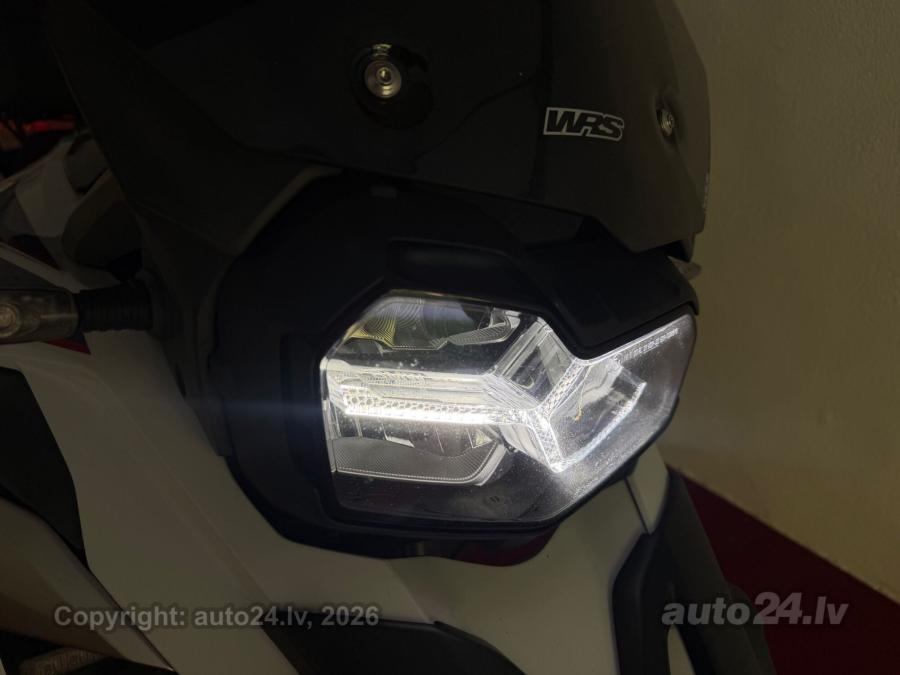 Balts BMW F 850GS Adventure 2018 Hāpsalu, ar dzinēja tilpumu 0.85 L un nobraukumu 68 tūkst. km par 8000 €, foto 9 vietnē AUTOMOTO.COM.LV