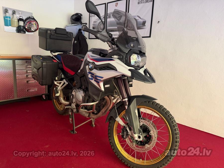 Balts BMW F 850GS Adventure 2018 Hāpsalu, ar dzinēja tilpumu 0.85 L un nobraukumu 68 tūkst. km par 8000 €, foto 17 vietnē AUTOMOTO.COM.LV