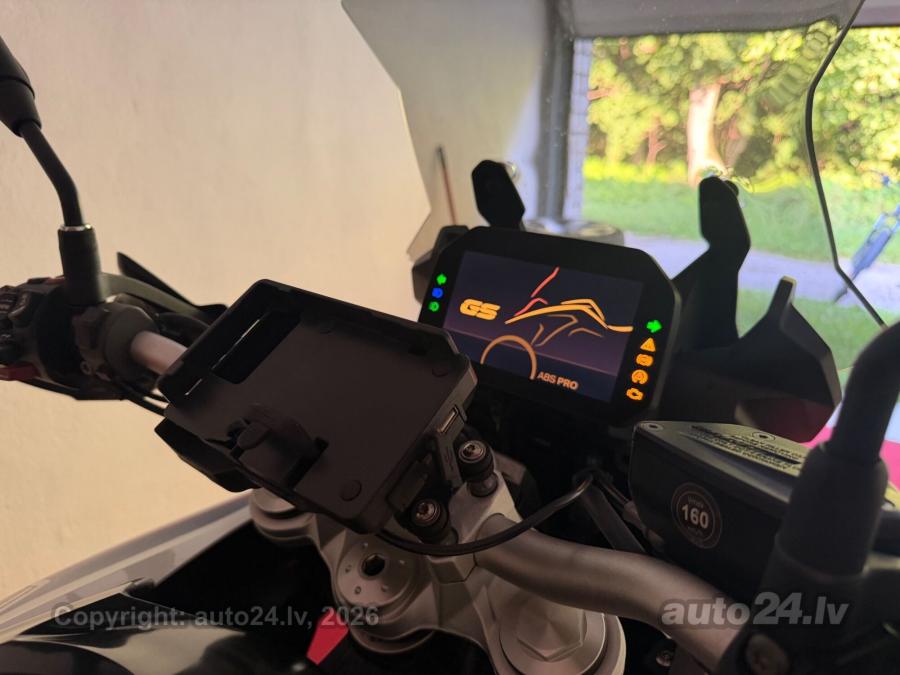 Balts BMW F 850GS Adventure 2018 Hāpsalu, ar dzinēja tilpumu 0.85 L un nobraukumu 68 tūkst. km par 8000 €, foto 19 vietnē AUTOMOTO.COM.LV