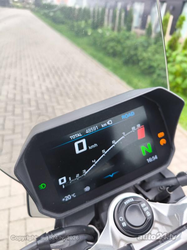 Melns BMW F 900R 2021 Tallina, ar dzinēja tilpumu 0.90 L un nobraukumu 49 tūkst. km par 6500 €, foto 8 vietnē AUTOMOTO.COM.LV