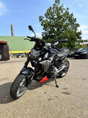 Черный БМВ F 900R 2021 в Алитус, объемом двигателя 0.90 л и пробегом 19 тыс. км за 6900 €, фото 4 на AUTOMOTO.COM.LV