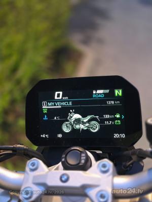 Black BMW F 900R 2022 in Tallinn, with an engine capacity of 0.90 L and mileage of 1 thousand km for 9100 €, photo 5 on AUTOMOTO.COM.LV