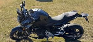 Черный БМВ F 900R 2025 в Хаапсалу, объемом двигателя 0.90 л и пробегом 2 тыс. км за 8250 €, фото 3 на AUTOMOTO.COM.LV