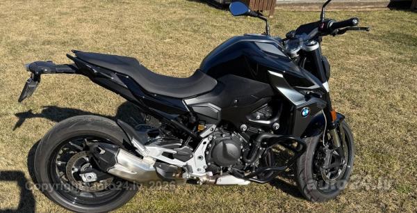 Черный БМВ F 900R 2025 в Хаапсалу, объемом двигателя 0.90 л и пробегом 2 тыс. км за 8250 €, фото 3 на AUTOMOTO.COM.LV