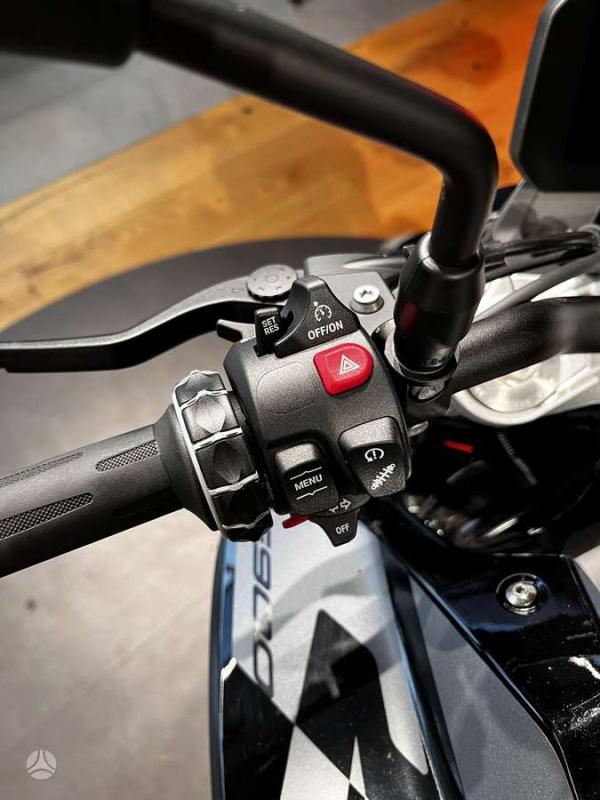 Черный БМВ F 900R 2026 в Каунас, объемом двигателя 0.90 л и пробегом 6 тыс. км за 10800 €, фото 10 на AUTOMOTO.COM.LV