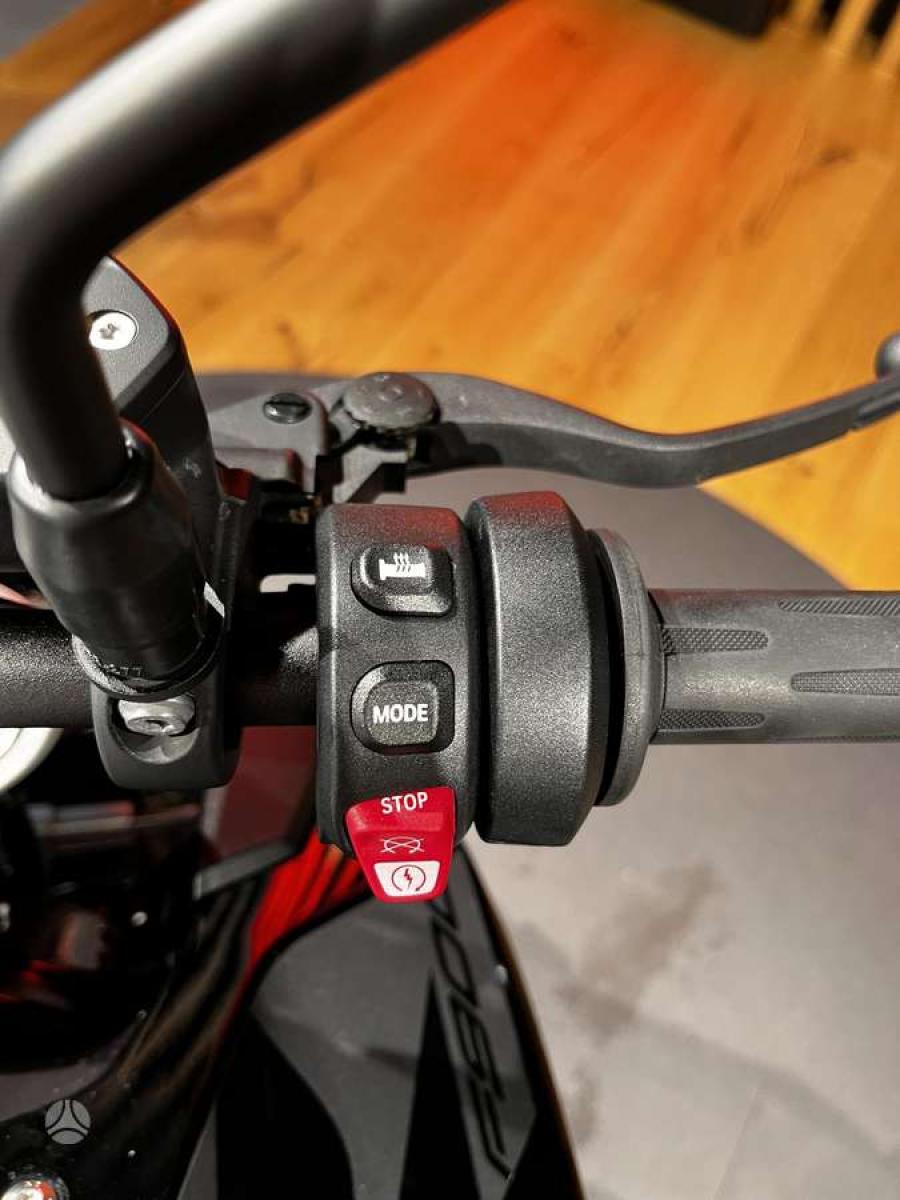 Черный БМВ F 900R 2026 в Каунас, объемом двигателя 0.90 л и пробегом 6 тыс. км за 10800 €, фото 12 на AUTOMOTO.COM.LV