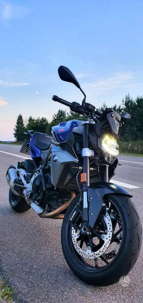 Синий БМВ F 900R 2020 в Вильнюс, объемом двигателя 0.90 л и пробегом 19 тыс. км за 8000 €, фото 11 на AUTOMOTO.COM.LV