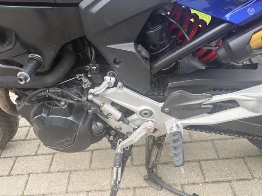 Blue BMW F 900R 2021 in Kaunas, with an engine capacity of 0.90 L and mileage of 31 thousand km for 6500 €, photo 18 on AUTOMOTO.COM.LV