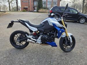 Blue BMW F 900R 2022 in Telschi, with an engine capacity of 0.90 L and mileage of 6 thousand km for 7000 €, photo 3 on AUTOMOTO.COM.LV