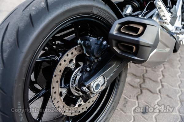 Zils BMW F 900R 2023 Rīga, ar dzinēja tilpumu 0.90 L un nobraukumu 11 tūkst. km par 6900 €, foto 7 vietnē AUTOMOTO.COM.LV