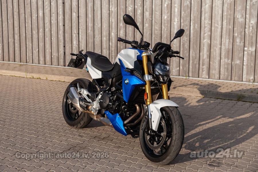 Zils BMW F 900R 2023 Rīga, ar dzinēja tilpumu 0.90 L un nobraukumu 11 tūkst. km par 6900 €, foto 1 vietnē AUTOMOTO.COM.LV