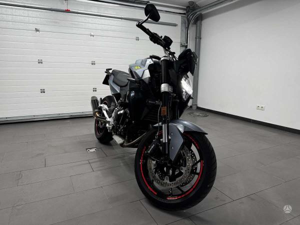 Blue BMW F 900R 2023 in Vilnius, with an engine capacity of 0.90 L and mileage of 14 thousand km for 7200 €, photo 4 on AUTOMOTO.COM.LV
