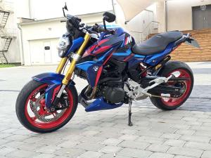 Zils BMW F 900R 2024 Ukmergė, ar dzinēja tilpumu 0.90 L un nobraukumu 2 tūkst. km par 8100 €, foto 5 vietnē AUTOMOTO.COM.LV