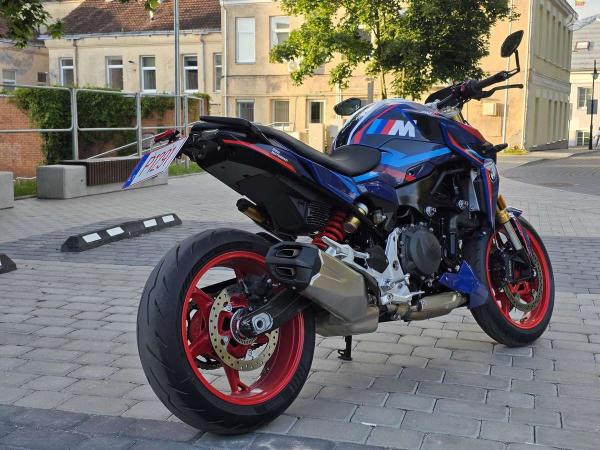 Zils BMW F 900R 2024 Ukmergė, ar dzinēja tilpumu 0.90 L un nobraukumu 2 tūkst. km par 8100 €, foto 5 vietnē AUTOMOTO.COM.LV