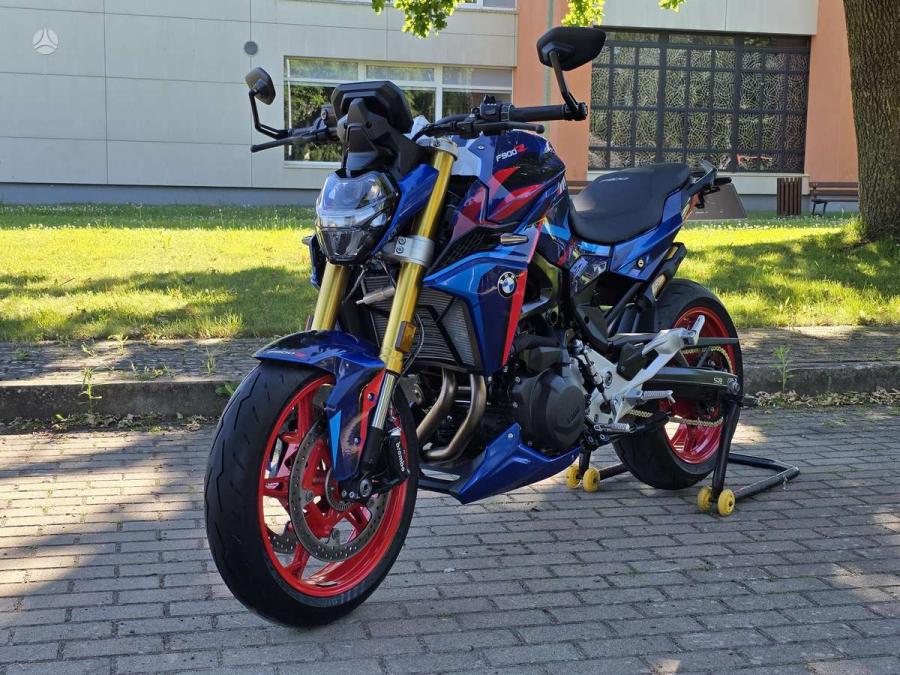 Синий БМВ F 900R 2025 в Укмерге, объемом двигателя 0.90 л и пробегом 2 тыс. км за 9200 €, фото 4 на AUTOMOTO.COM.LV