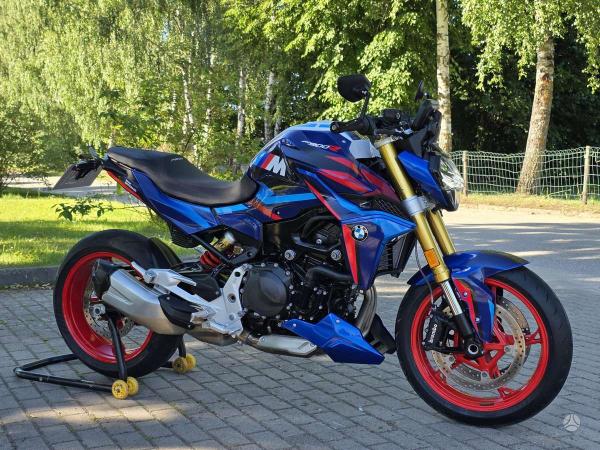 Синий БМВ F 900R 2025 в Укмерге, объемом двигателя 0.90 л и пробегом 2 тыс. км за 9200 €, фото 7 на AUTOMOTO.COM.LV