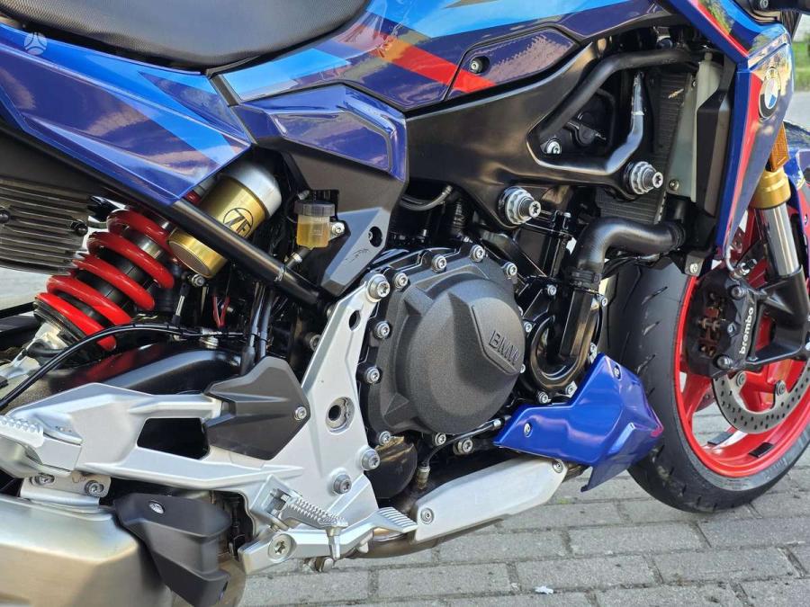 Синий БМВ F 900R 2025 в Укмерге, объемом двигателя 0.90 л и пробегом 2 тыс. км за 9200 €, фото 11 на AUTOMOTO.COM.LV