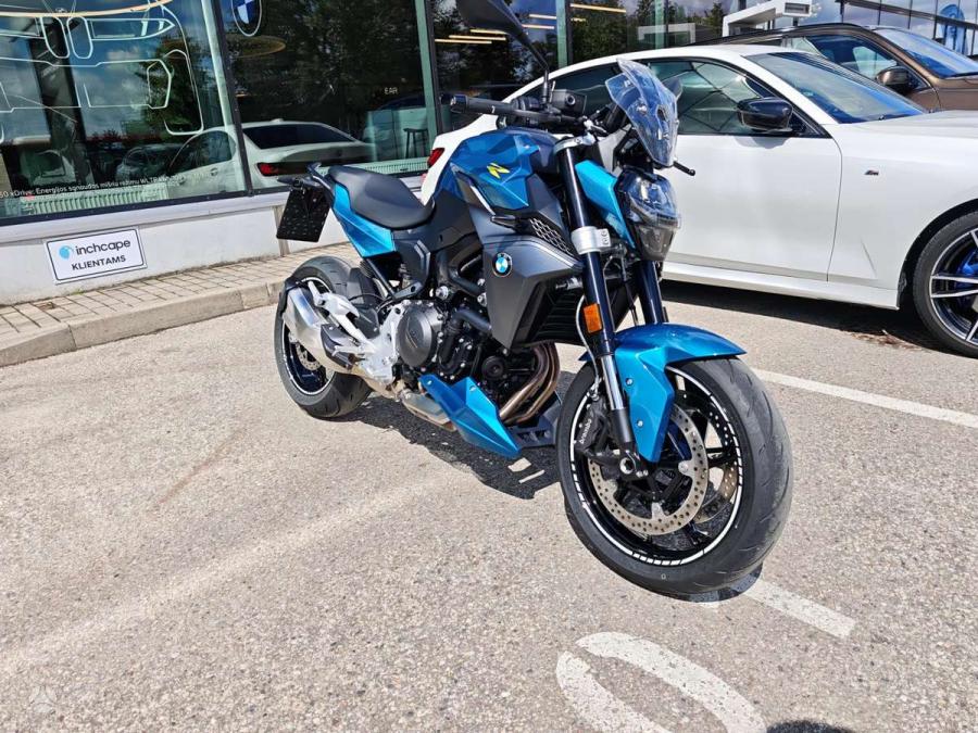 Blue BMW F 900R 2026 in Kaunas, with an engine capacity of 0.90 L and mileage of 1 thousand km for 8200 €, photo 3 on AUTOMOTO.COM.LV