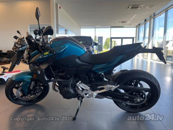 Blue BMW F 900R 2026 in Tartu, with an engine capacity of 0.90 L and mileage of 0 thousand km for 9900 €, photo 3 on AUTOMOTO.COM.LV