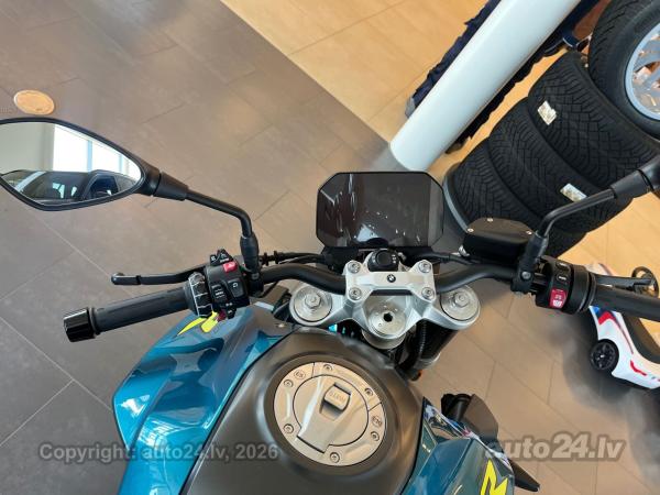 Blue BMW F 900R 2026 in Tartu, with an engine capacity of 0.90 L and mileage of 0 thousand km for 9900 €, photo 5 on AUTOMOTO.COM.LV