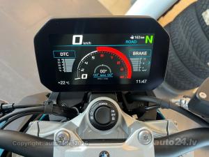 Blue BMW F 900R 2026 in Tartu, with an engine capacity of 0.90 L and mileage of 0 thousand km for 9900 €, photo 9 on AUTOMOTO.COM.LV