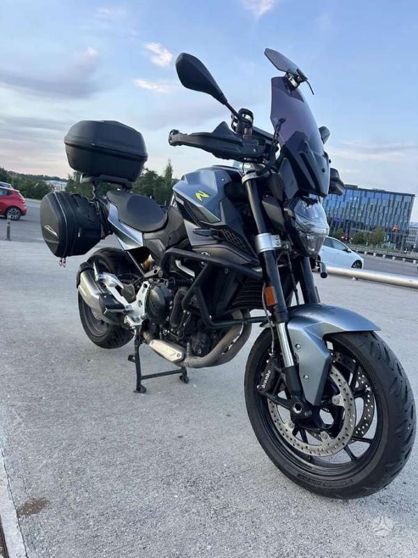 Pelēks BMW F 900R 2022 Kauņa, ar dzinēja tilpumu 0.90 L un nobraukumu 20 tūkst. km par 8500 €, foto 11 vietnē AUTOMOTO.COM.LV