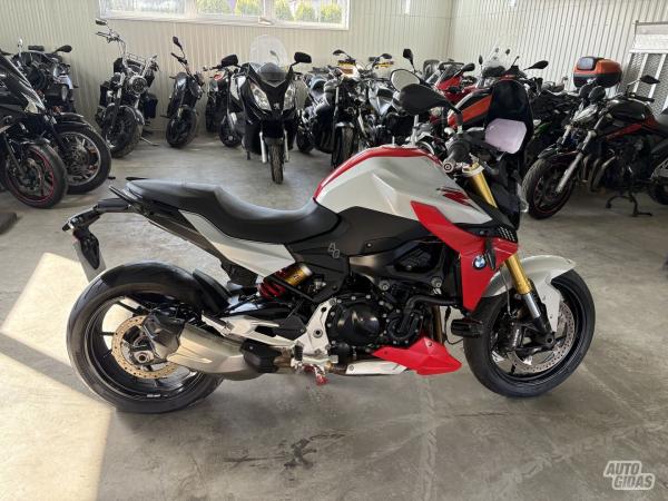 BMW F 900R 2020 in Kelme, with an engine capacity of 0.90 L and mileage of 9 thousand km for 2830 €, photo 2 on AUTOMOTO.COM.LV