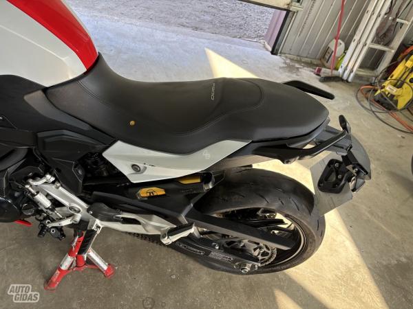 BMW F 900R 2020 in Kelme, with an engine capacity of 0.90 L and mileage of 9 thousand km for 2830 €, photo 10 on AUTOMOTO.COM.LV