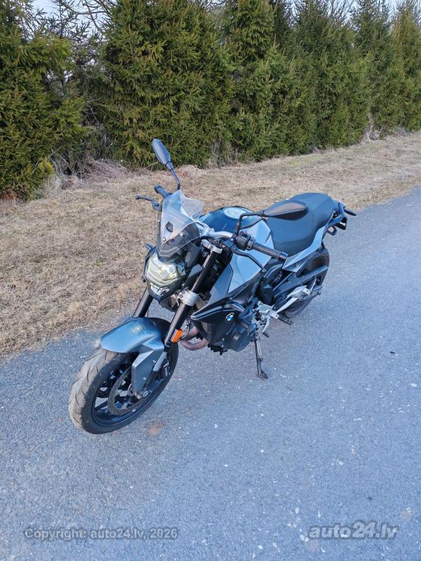 BMW F 900R 2022 in Tallinn, with an engine capacity of 0.90 L and mileage of 12 thousand km for 7990 €, photo 3 on AUTOMOTO.COM.LV