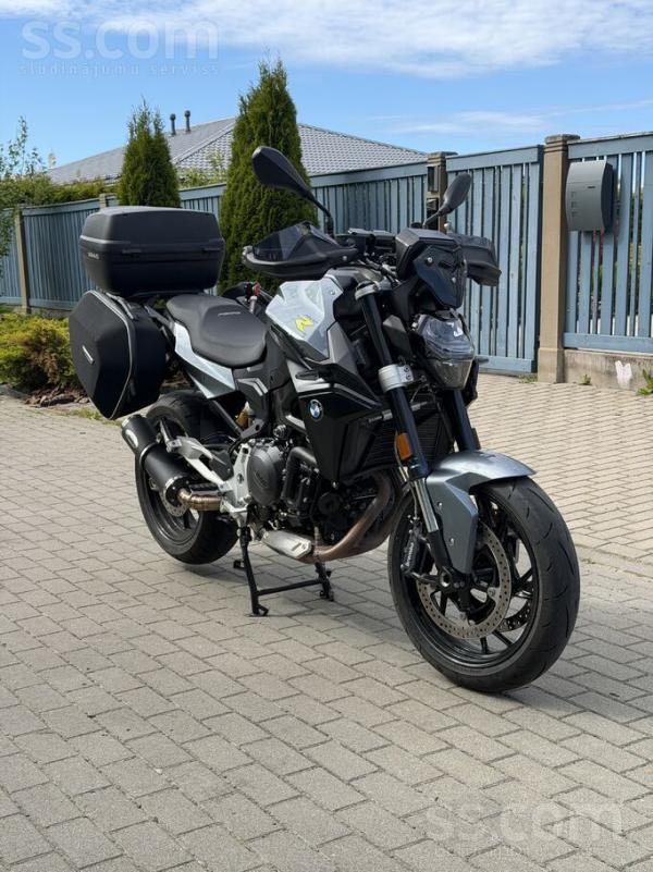 BMW F 900R 2022 in Riga, with an engine capacity of 0.90 L and mileage of 0 thousand km for 8950 €, photo 3 on AUTOMOTO.COM.LV