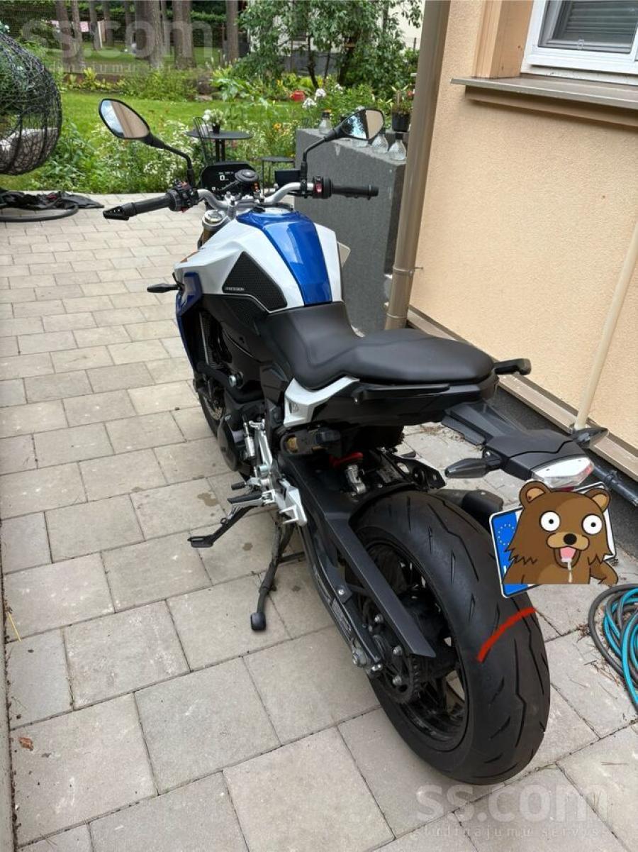 BMW F 900R 2023 in Riga, with an engine capacity of 0.90 L and mileage of 0 thousand km for 7000 €, photo 3 on AUTOMOTO.COM.LV