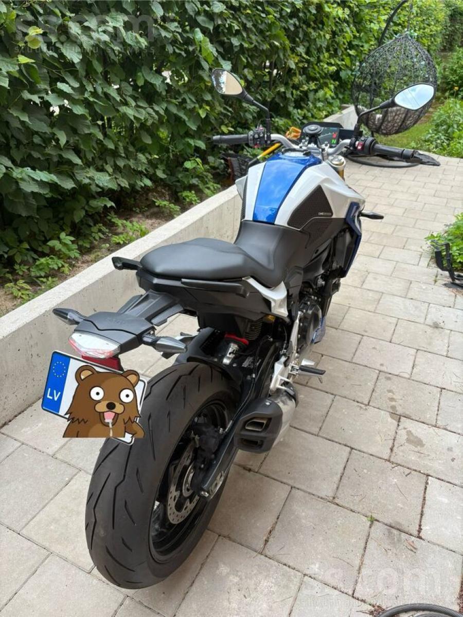 BMW F 900R 2023 in Riga, with an engine capacity of 0.90 L and mileage of 0 thousand km for 7000 €, photo 4 on AUTOMOTO.COM.LV