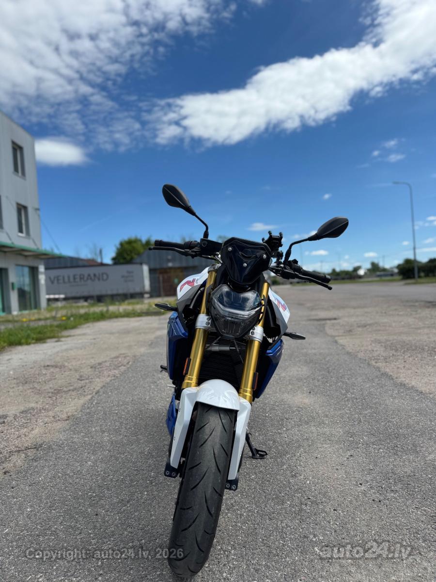 BMW F 900R 2023 Tapa, ar dzinēja tilpumu 0.90 L un nobraukumu 5 tūkst. km par 8100 €, foto 5 vietnē AUTOMOTO.COM.LV
