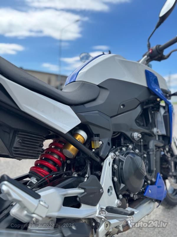BMW F 900R 2023 Tapa, ar dzinēja tilpumu 0.90 L un nobraukumu 5 tūkst. km par 8100 €, foto 8 vietnē AUTOMOTO.COM.LV