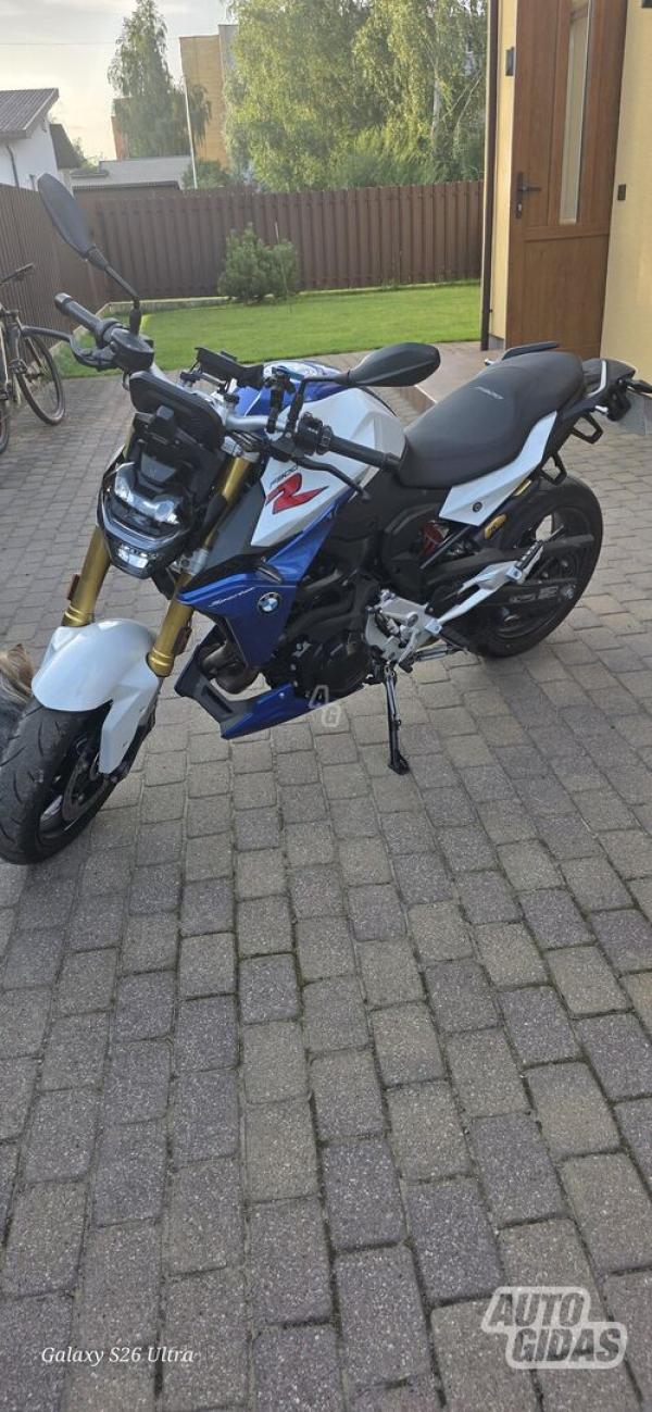 BMW F 900R 2023 in Panevezys, with an engine capacity of 0.00 L and mileage of 0 thousand km for 7600 €, photo 1 on AUTOMOTO.COM.LV