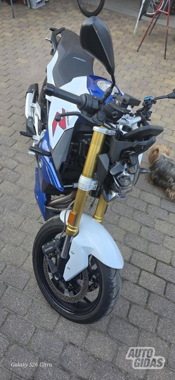 BMW F 900R 2023 in Panevezys, with an engine capacity of 0.00 L and mileage of 0 thousand km for 7600 €, photo 3 on AUTOMOTO.COM.LV