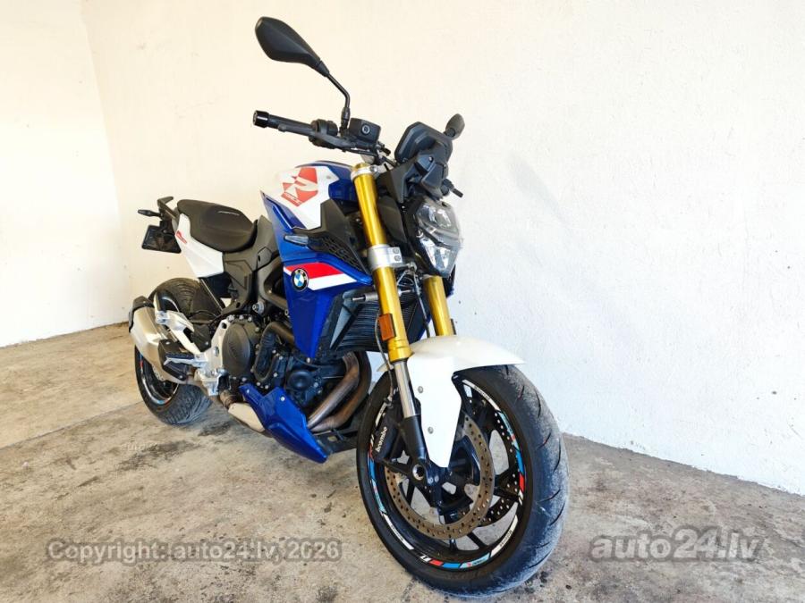 BMW F 900R 2024 in Haapsalu, with an engine capacity of 0.90 L and mileage of 5 thousand km for 9000 €, photo 1 on AUTOMOTO.COM.LV