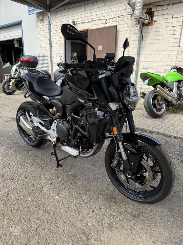 BMW F 900R 2024 in Kaunas, with an engine capacity of 0.90 L and mileage of 16 thousand km for 4700 €, photo 1 on AUTOMOTO.COM.LV