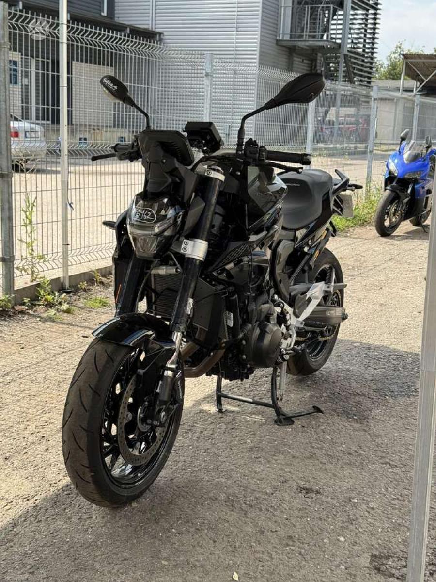 BMW F 900R 2024 in Kaunas, with an engine capacity of 0.90 L and mileage of 16 thousand km for 4700 €, photo 3 on AUTOMOTO.COM.LV