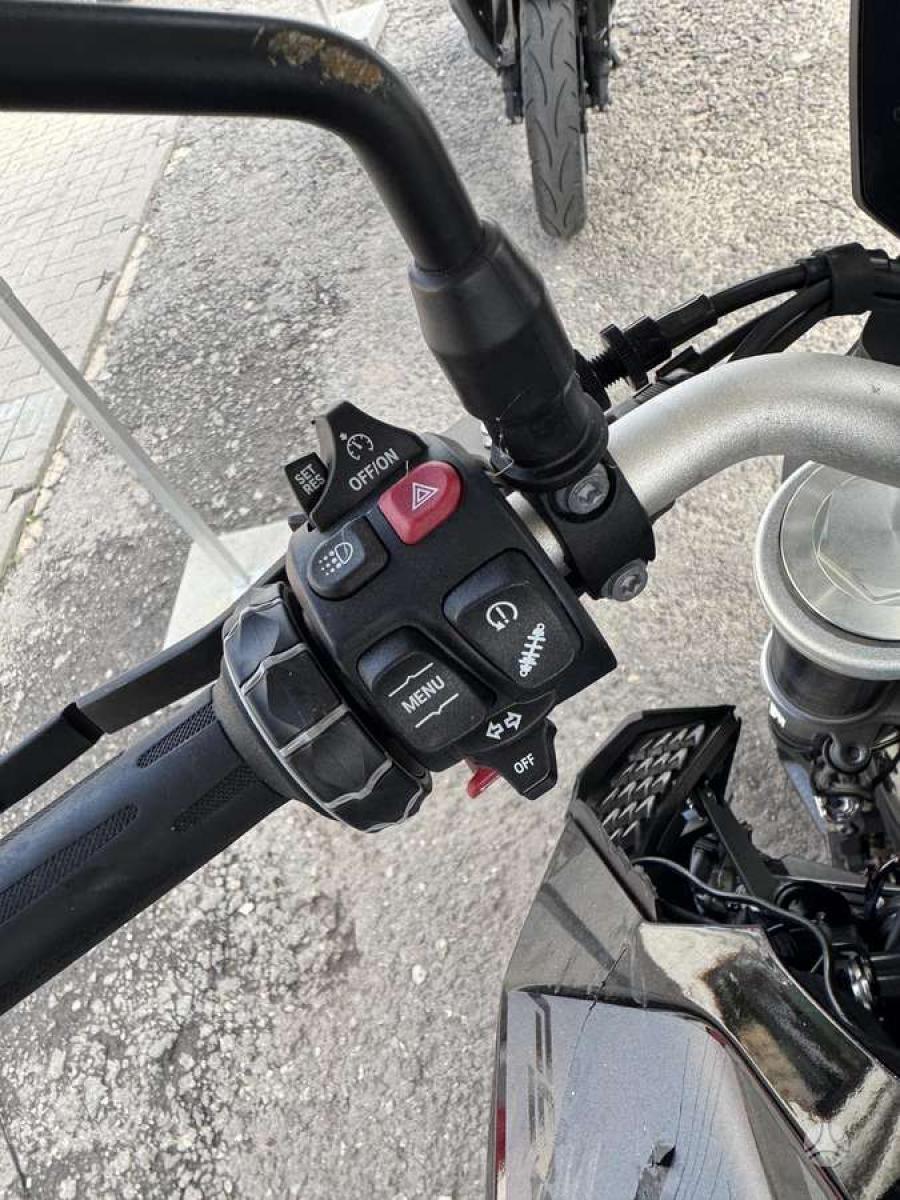 BMW F 900R 2024 in Kaunas, with an engine capacity of 0.90 L and mileage of 16 thousand km for 4700 €, photo 7 on AUTOMOTO.COM.LV