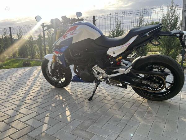 БМВ F 900R 2024 в Каунас, объемом двигателя 0.90 л и пробегом 3 тыс. км за 7800 €, фото 6 на AUTOMOTO.COM.LV