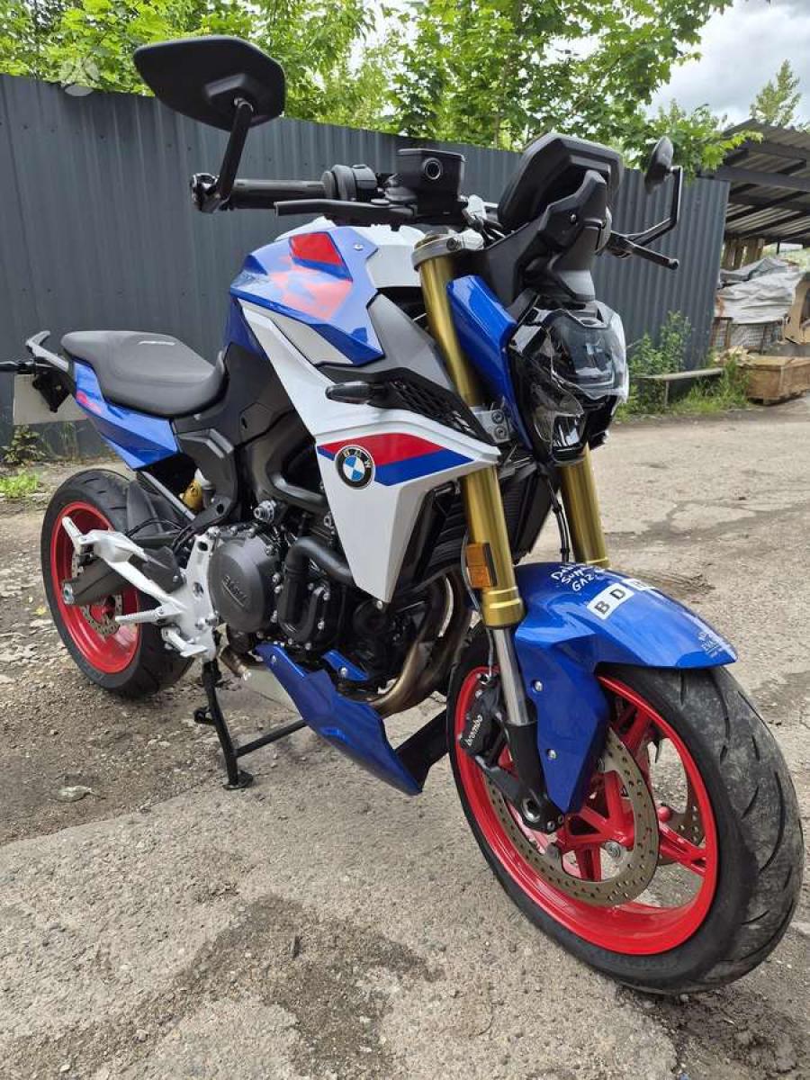 BMW F 900R 2025 Viļņa, ar dzinēja tilpumu 0.90 L un nobraukumu 2 tūkst. km par 4750 €, foto 1 vietnē AUTOMOTO.COM.LV