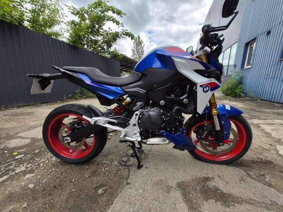 BMW F 900R 2025 Viļņa, ar dzinēja tilpumu 0.90 L un nobraukumu 2 tūkst. km par 4750 €, foto 4 vietnē AUTOMOTO.COM.LV