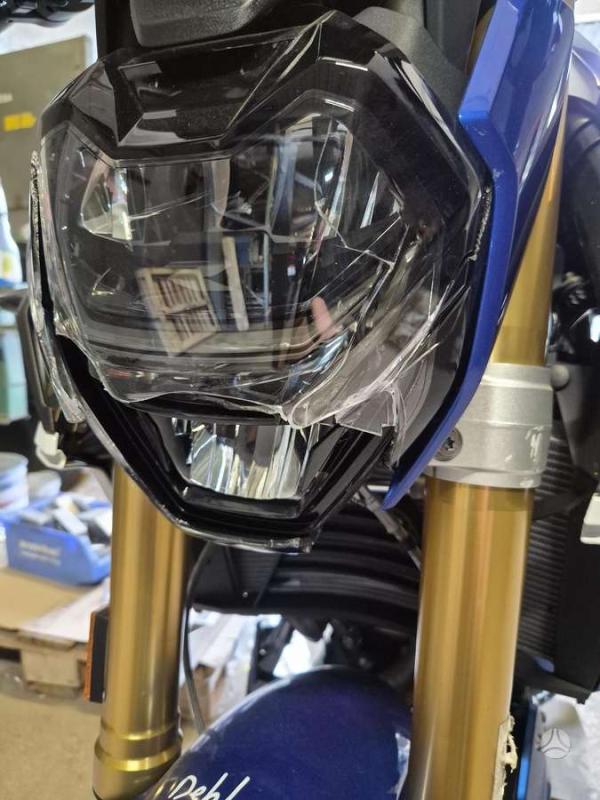 BMW F 900R 2025 in Vilnius, with an engine capacity of 0.90 L and mileage of 2 thousand km for 4750 €, photo 8 on AUTOMOTO.COM.LV