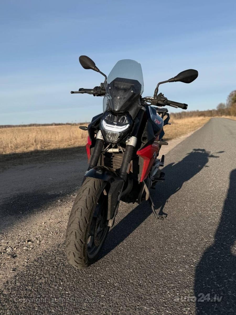 Sarkans BMW F 900R 2021 Pērnava, ar dzinēja tilpumu 0.90 L un nobraukumu 47 tūkst. km par 6000 €, foto 1 vietnē AUTOMOTO.COM.LV