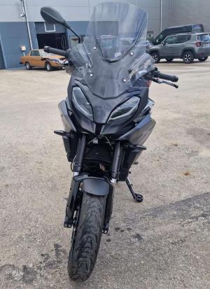Black BMW F 900XR 2023 in Klaipeda, with an engine capacity of 0.90 L and mileage of 6 thousand km for 8500 €, photo 8 on AUTOMOTO.COM.LV